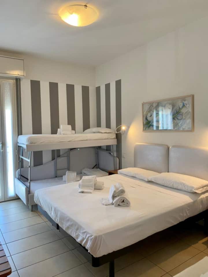 Quadrupla Ampia E Spaziosa - Rimini