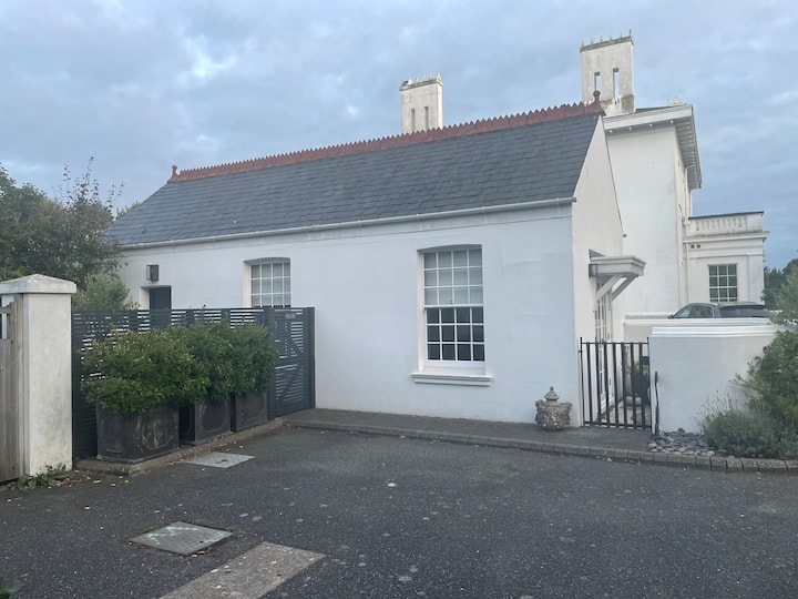 Stable Cottage With Parking - 布萊頓