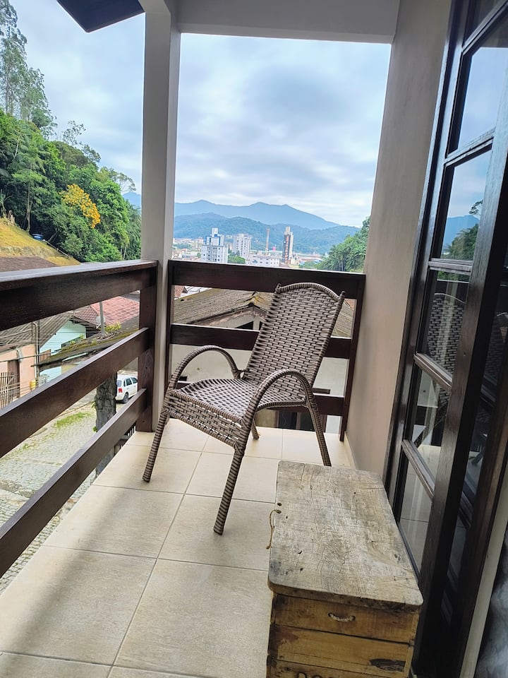 Quarto A 3 Minutos Do Centro. - Brusque