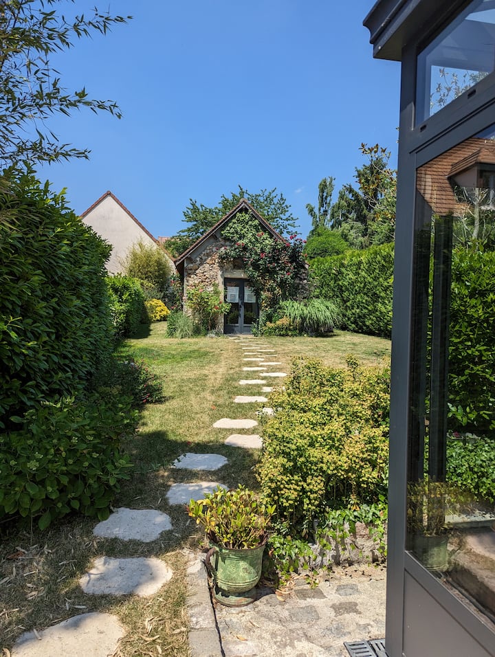 Charmante Petite Maison Au Calme - Essonne
