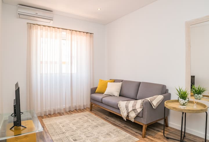 Binge Red Apartment, Faro, Algarve - Faro