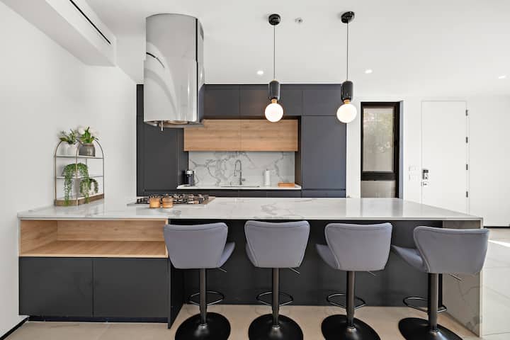 Chic Hollywood Hideaway - West Hollywood, CA