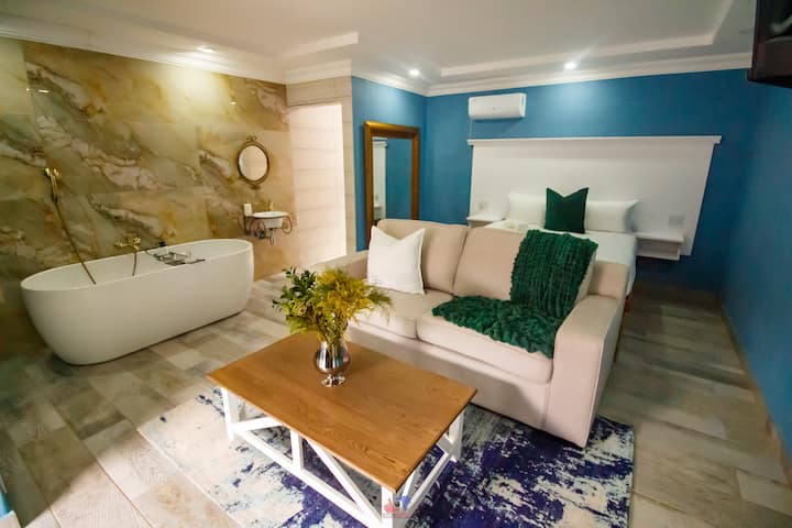 Very Aesthetic Guest House - Soshanguve