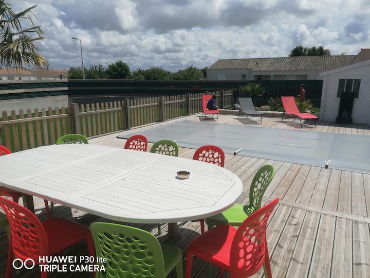 Maison 4 Chambres Piscine - Charron