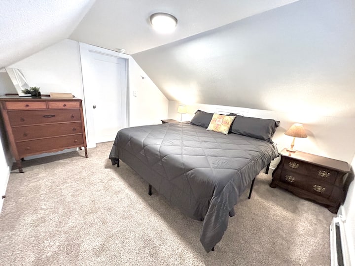 Large Historic Updated Apartment - Temple, TX