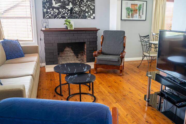 S: 7/9 W: Private Sauna/yard/dryer/washer/firepit - Wollongong