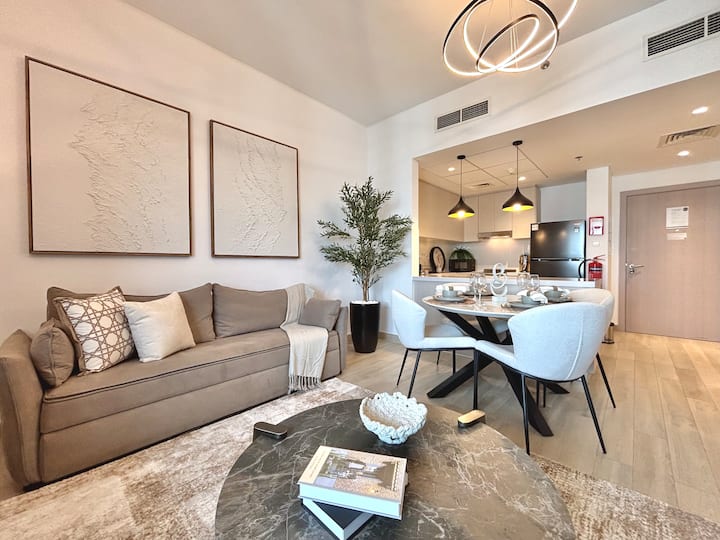 Luxury 2br, Yas Island By Ferrari World & Yas Mall - Abu Dhabi