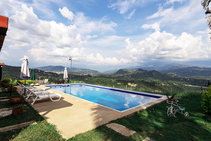 Finca Con Piscina Infinita - Apulo