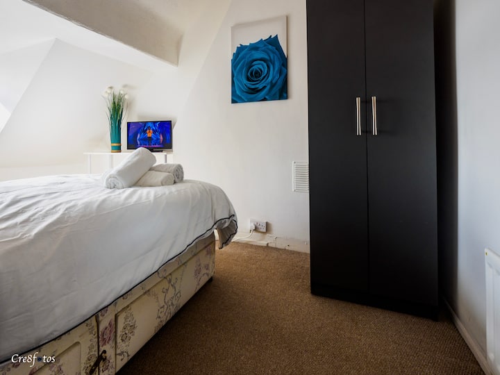 Wood Hus Lodge Very Lovely Specious Room 5 - Stoke-on-Trent