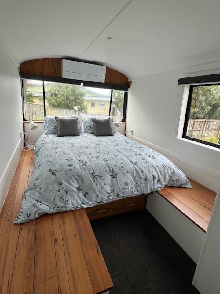Luxury Beach Bus - Whanganui
