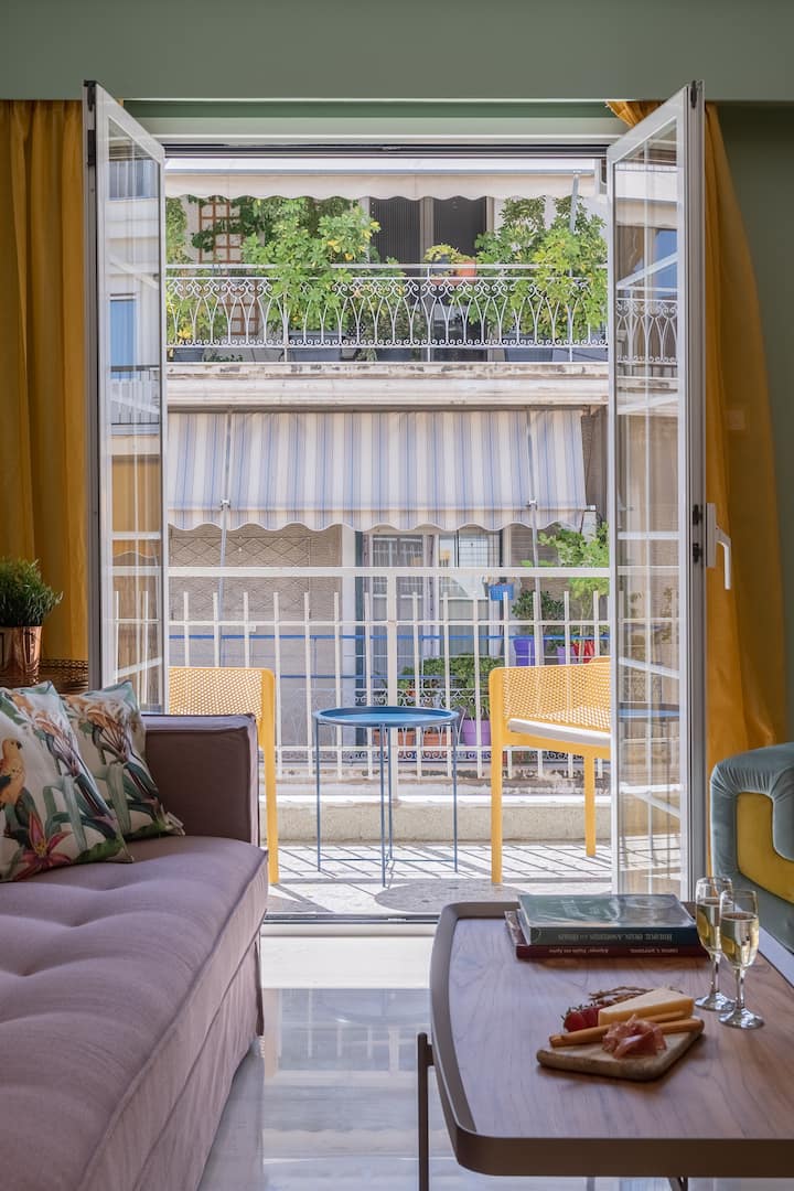 Sunny Athenian Retreat – Elegant 2 Bedroom Flat - Athènes