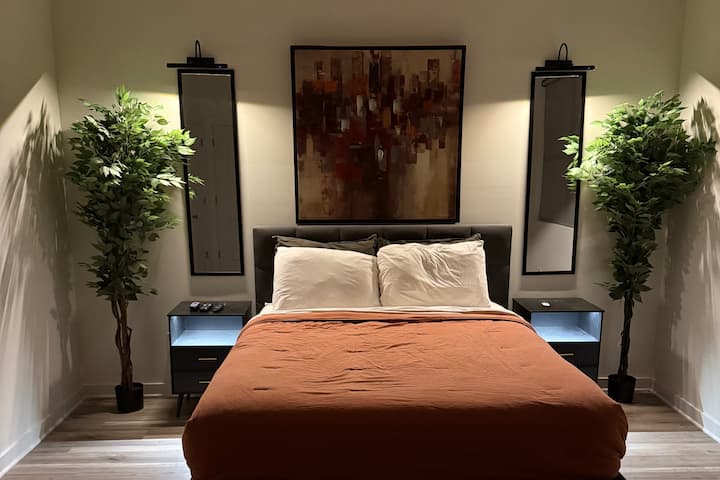 Luxury Private Suite In Townhome - Charlotte, NC