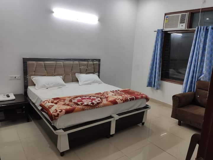 Roop Niwas 5 - Amritsar