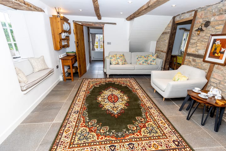 2 Bedroom Thatched Cottage In Yealmpton - Noss Mayo