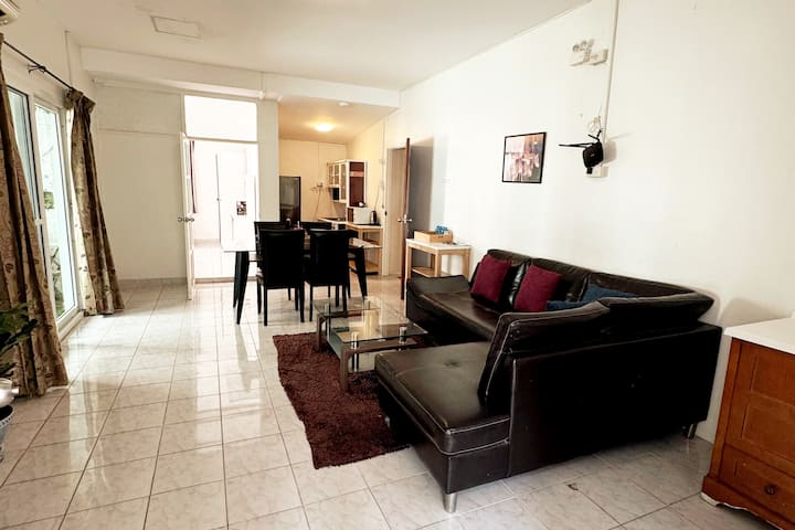 2 Bedroom Apartment Near Beach - Patong Beach