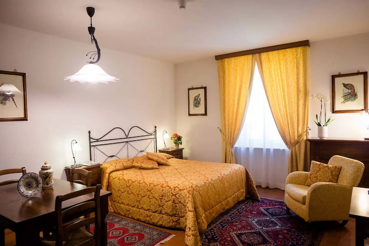 Double Room 20 Minutes From The Sea At Follonica - Massa Marittima