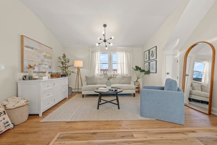 Cute & Convenient Station Retreat Outside Nyc - Staten Island, NY