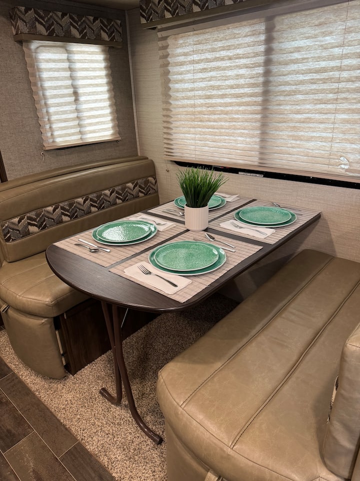 Glamper With Room To Roam - Stillwater, OK