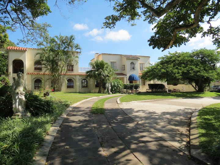 La Villa Dolce - Pinetown