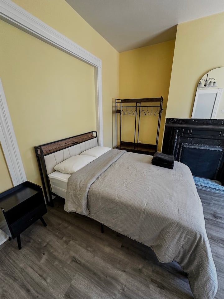 Upscale Comfort & Space In Ideal Location #1 - Pittsburgh, PA