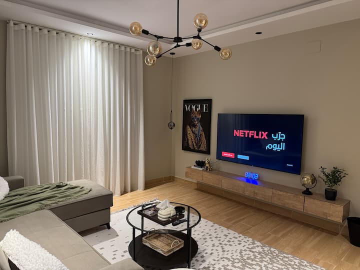 Condo On King Road In Albasateen - Jeddah