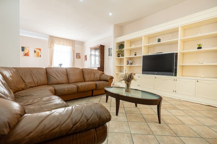 Villa Alessandra- Comfort E Spazio A Napoli - Naples
