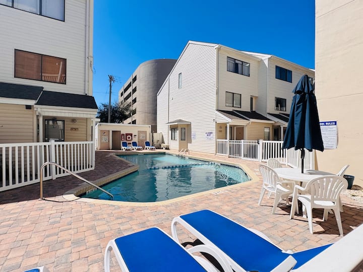 Ocean Dunes Villas #15, Short Walk To The Beach - Myrtle Beach, SC