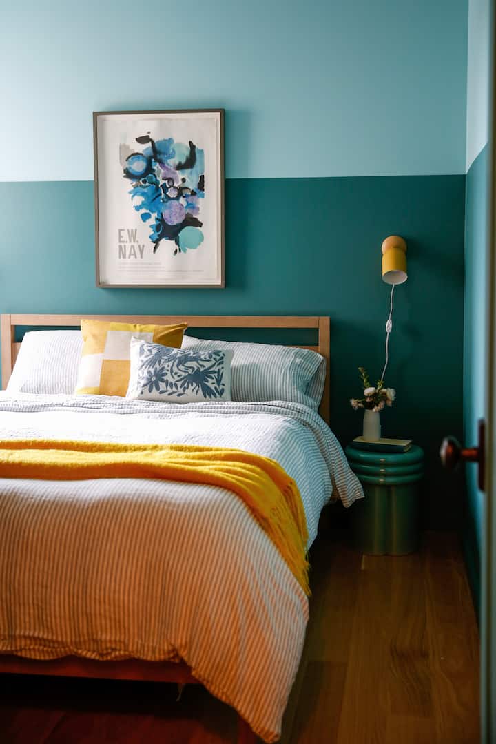 European Inspired Phinney Flat - South Lake Union - Seattle