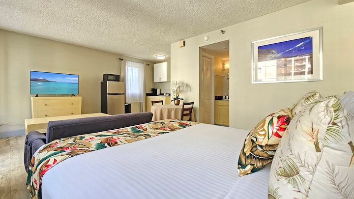 Aloha Surf 509 -Hawaiian Getaway Condo - Honolulu