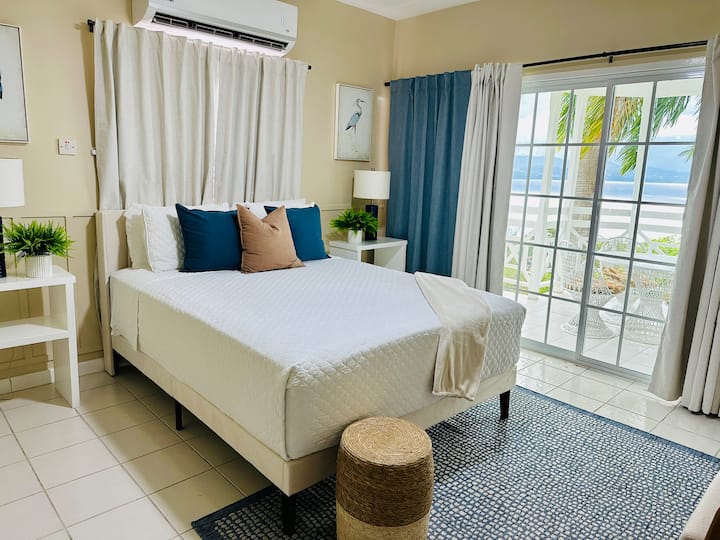 Falcon Coastline-free Airport Pickup-gated-secure - Montego Bay