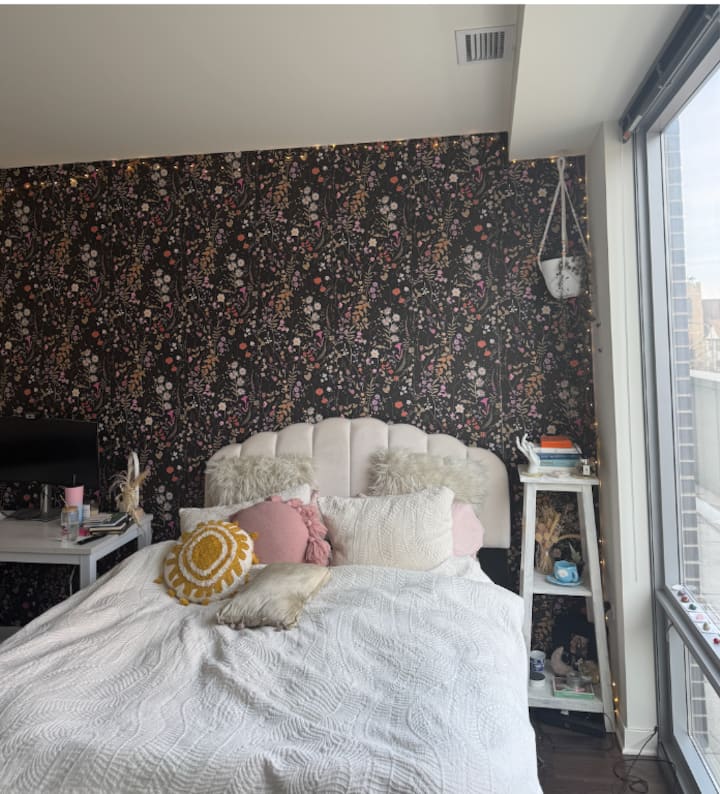 Top Floor Of Townhouse - Evanston, IL