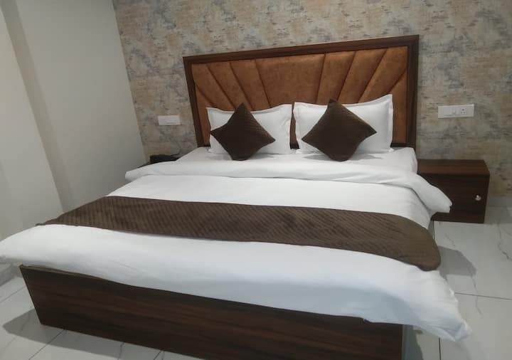 Executive Room With Breakfast - Patiala