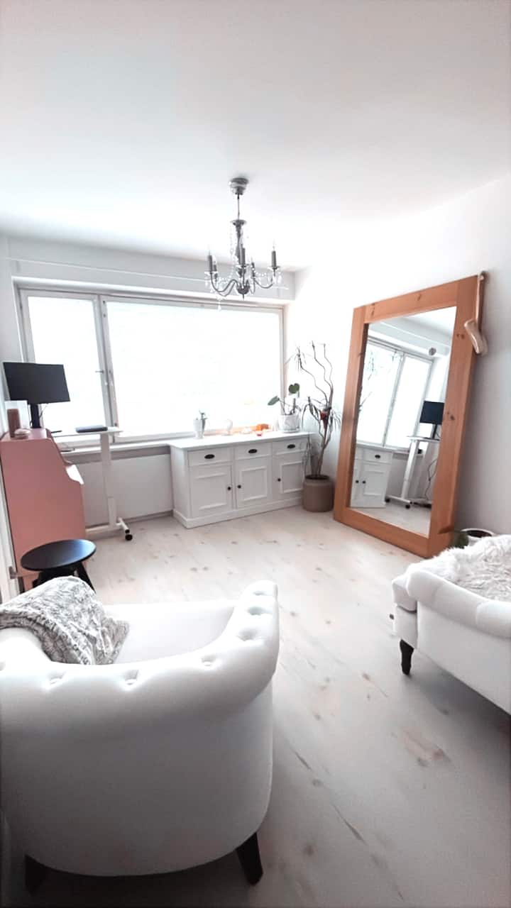 Kompakti Valoisa Yksiö Eirassa! - Helsinque