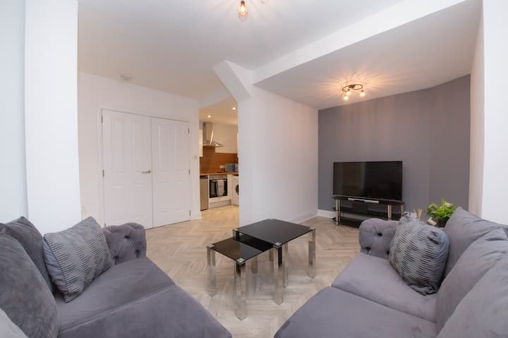 Tiramisu - City Centre 2 Bed Apartment In Aberdeen - Aberdeen