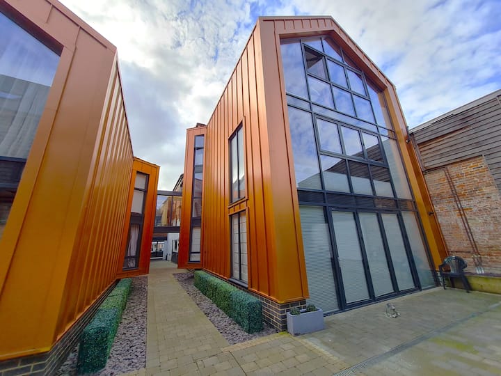 The Old Brewery - Stylish Stay In Heart Of City - Hampshire