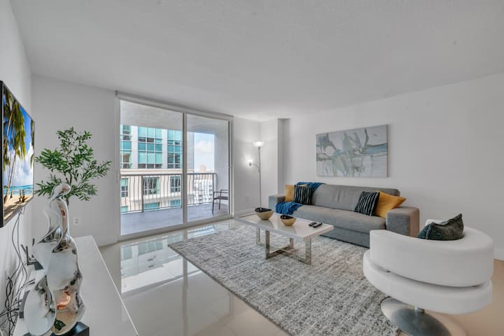 Skyline & Water Views - Modern 1br Condo/brickell - Miami