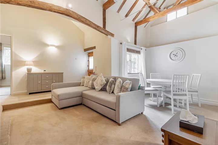 Cosy Cottage For Four, The Old Thatch, Bredon - 튜크스베리