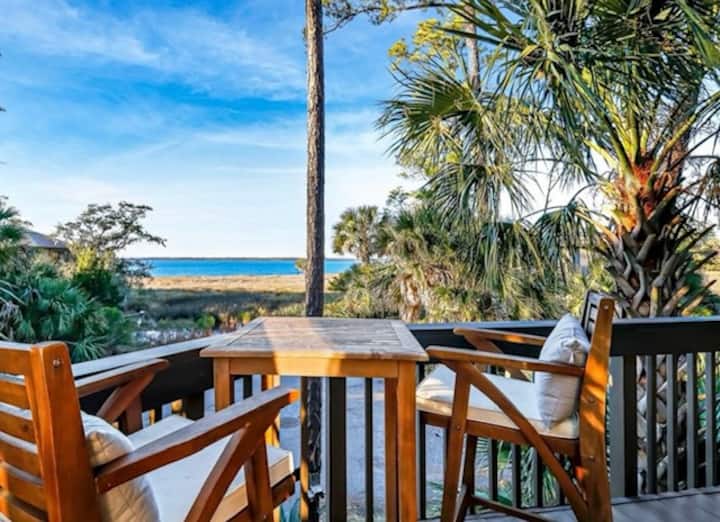 Luxury Waterfront Tree House | Harbour Town | Pool - South Carolina