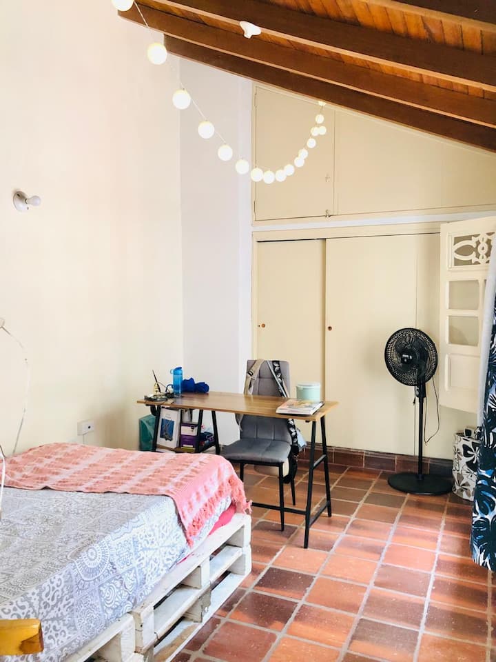 Habitación Privada En Casa Compartida - Bucaramanga