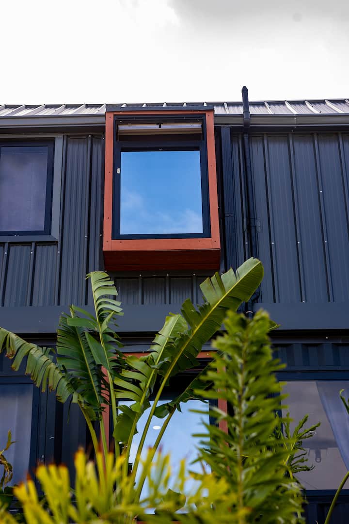 Organic-modern Container Cottage In Tobago - Tobago
