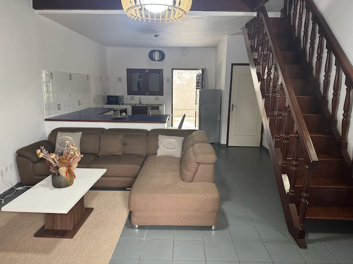 Chalet Urbain Du Bas De Gué Gué - Libreville