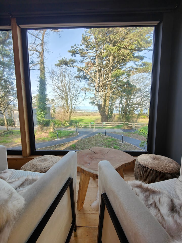 The Crow's Nest At Moneylands - Arklow