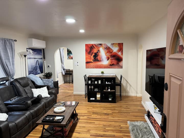 Close To Downtown Massage Chair Nintendo Switch 2! - Flagstaff, AZ