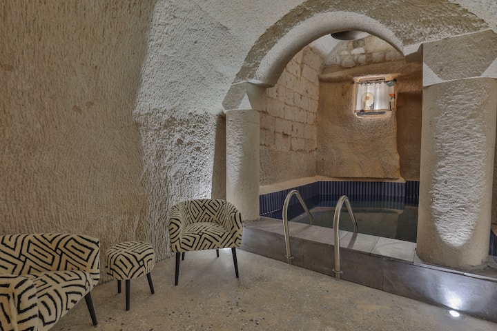 Modern Luxury Cave Suite W/ Fireplace & Pool Bfast - Nevşehir
