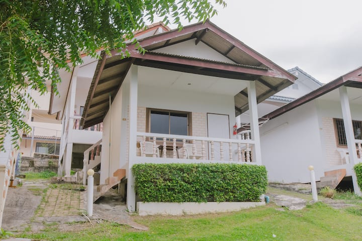 A Private Bungalow 7mn Walk To Beach, Shared Pool - Kata Beach