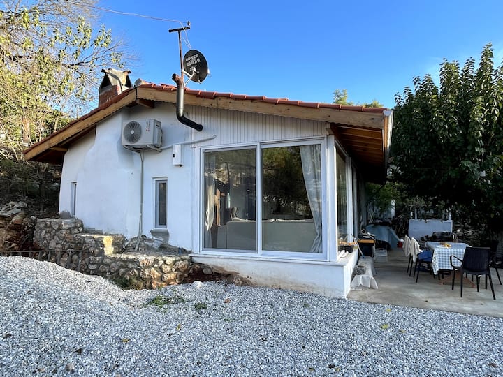 Gökova Gökçe'de Tarihi Taş Ev - Akyaka