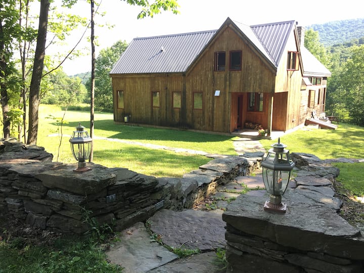 Cozy, Secluded Cabin On 60 Acres - Margaretville, NY