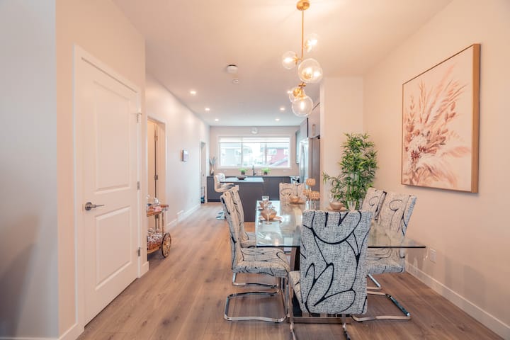 Micasa Sucasa 3 Bdrms, Ac, Near Airport - Calgary