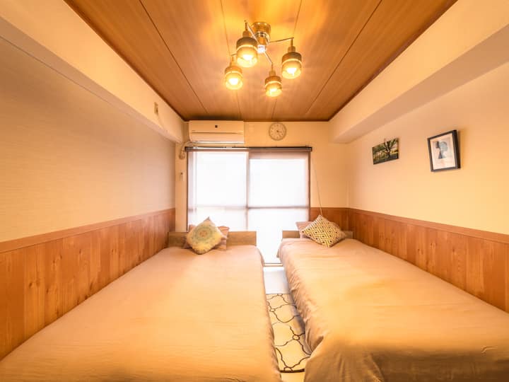 新大阪エリア6階角部屋！
最寄り駅から徒歩3分chilling & 和風な雰囲気も感じるRoom6a - Itami