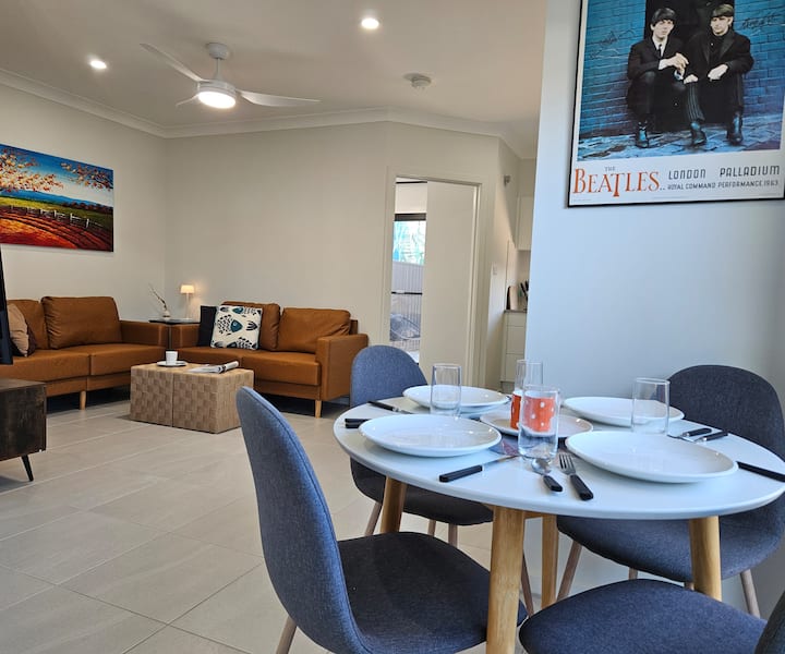 Redflamesretreat-aircon/gables/box Hill/ Marayla - Sidney, Avustralya